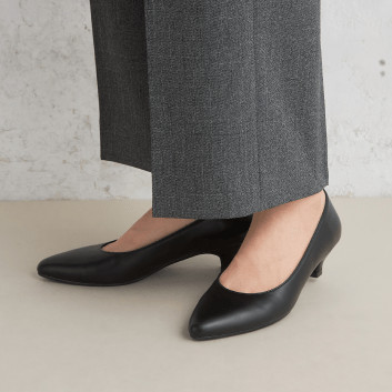 足の形を記憶して至福の履き心地 「ワタシ」のためのパンプス｜レディース（女性） | 特集【AOKI公式通販】